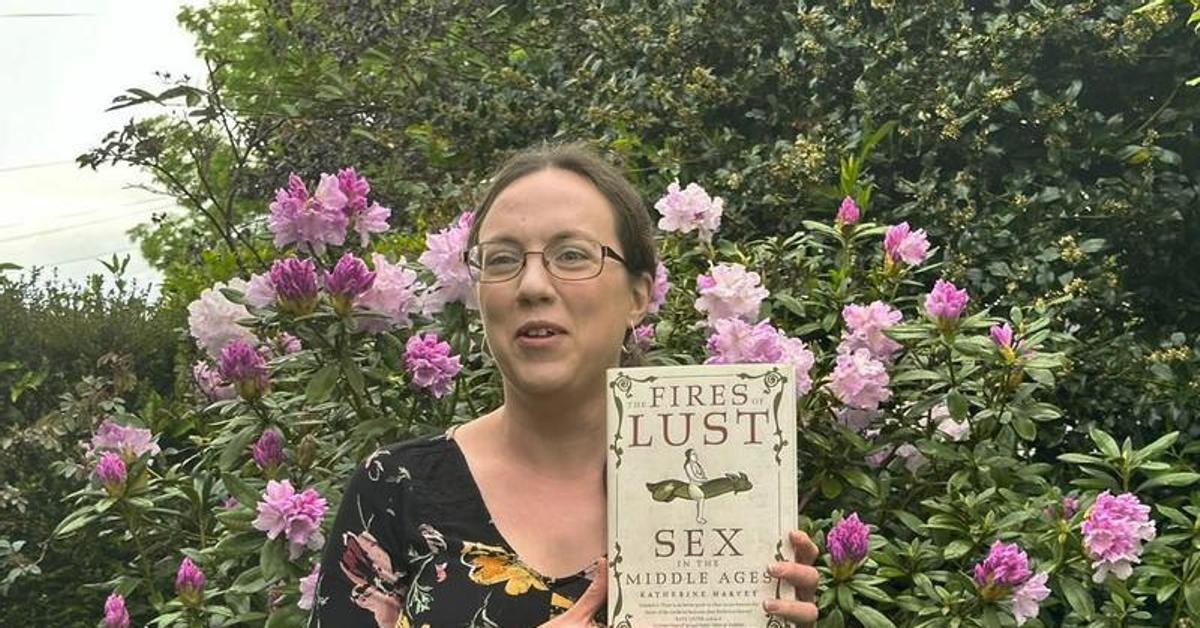 Katherine Harvey desmunta mites i estereotips sobre el sexe a l'Edat ...