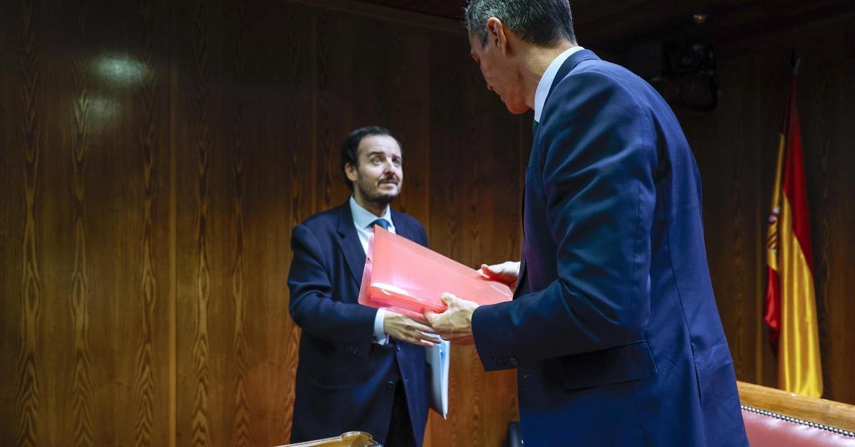 Who is the PP senator who led the tense questioning of Sánchez?