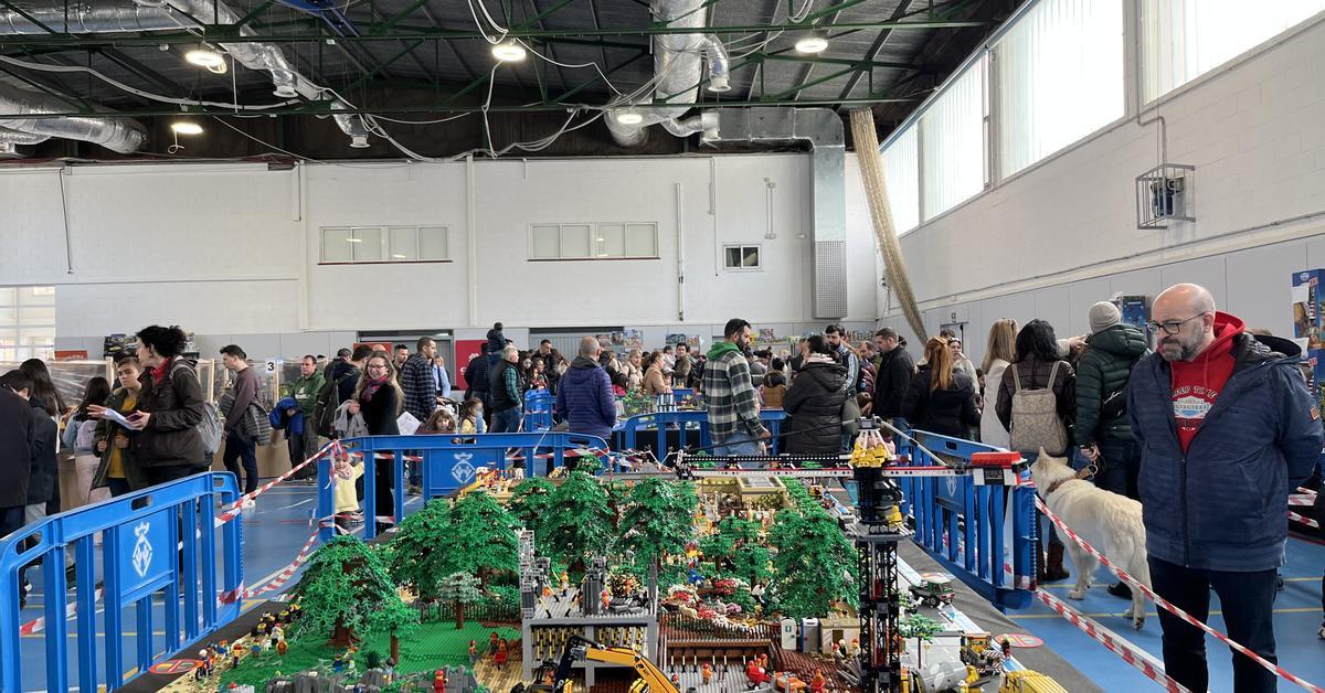LEGO y Playmobil toman Hospitalet de l'Infant