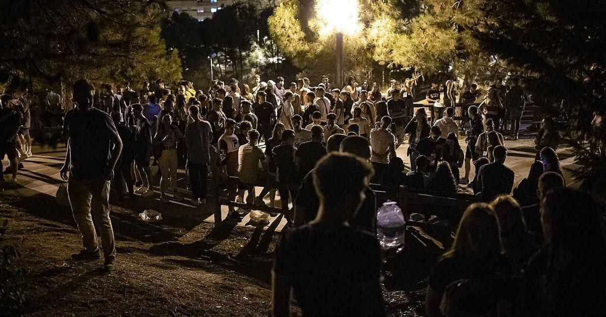 Do young people no longer want to go out partying?