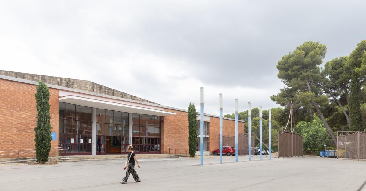 Barcelona's largest former theater will be converted into a ...