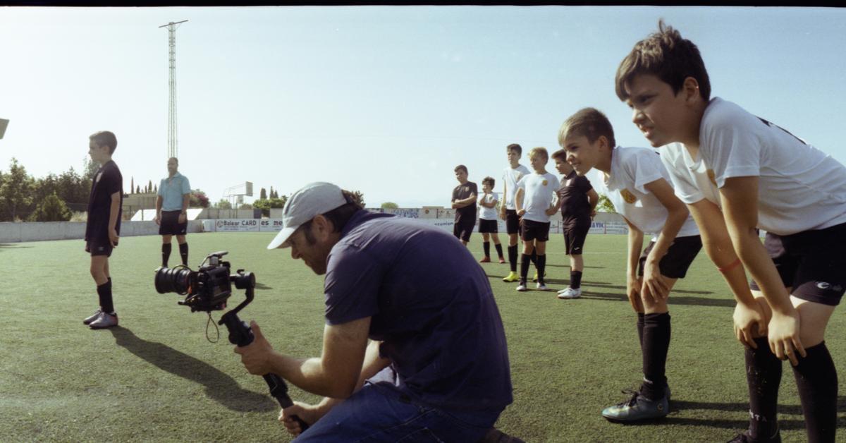 El rodatge de 'Pep', la nova sèrie d'IB3, fotografiat per una càmera de ...