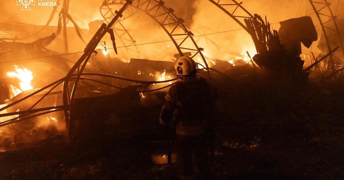 New drone attack in Kiev as Russia advances on Ukraine's southeastern front