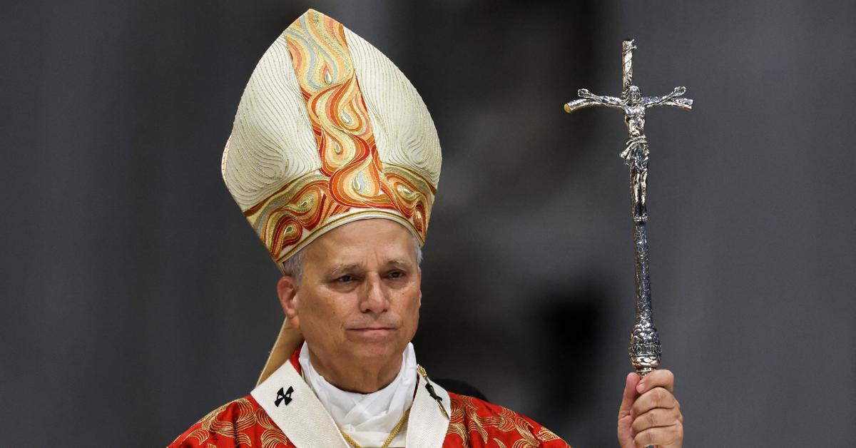 The Pope launches a final warning to the Lefebvrists to avoid a schism