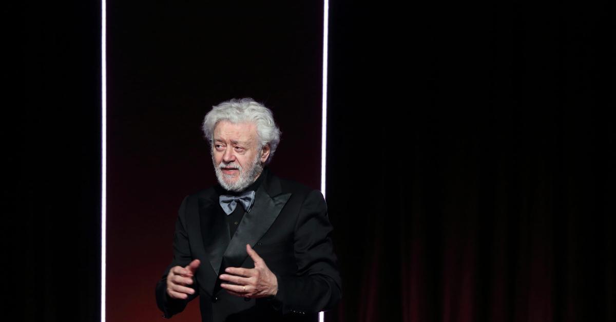 Mario Gas's empathetic literary cabaret: 'The moon is white, very white...'