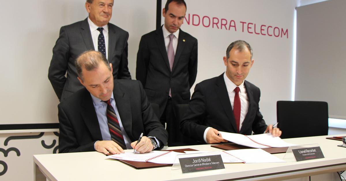 Andorra Telecom signa una connexió de fibra òptica amb França