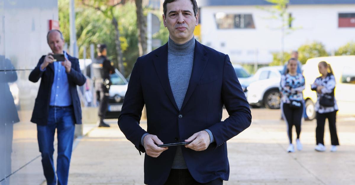The judge indicts Pedro Sánchez's brother and leaves him on the brink ...