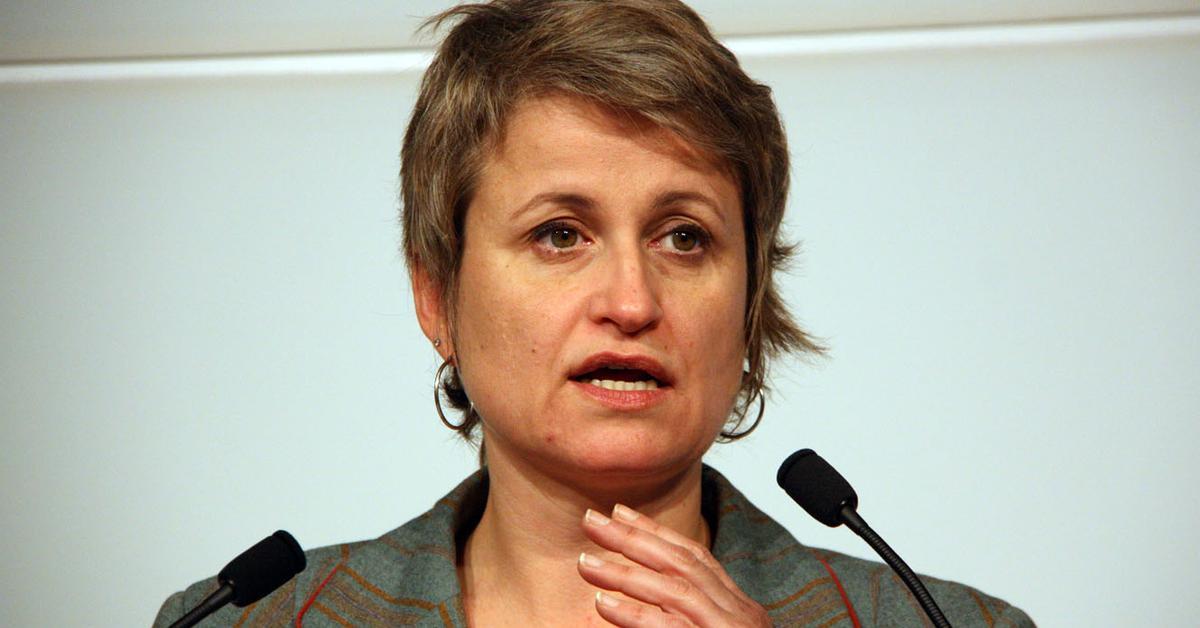 Anna Simó: "CDC, ERC i CUP haurien de signar aviat un acord sobre full ...