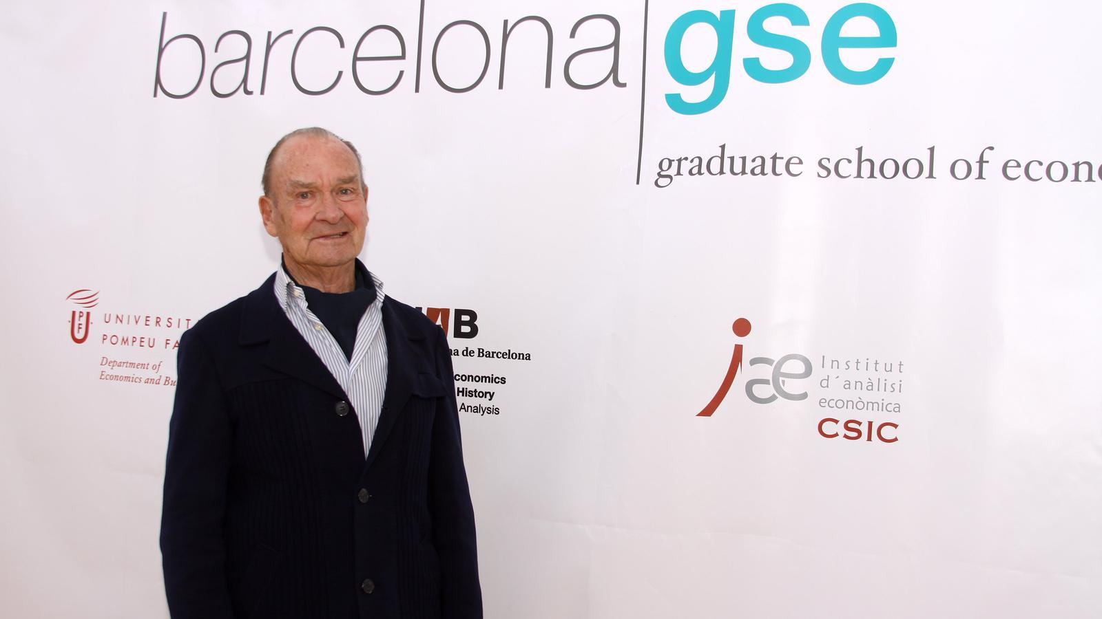 Jacques Drèze: "La crisi que estem vivint és comparable a una guerra"