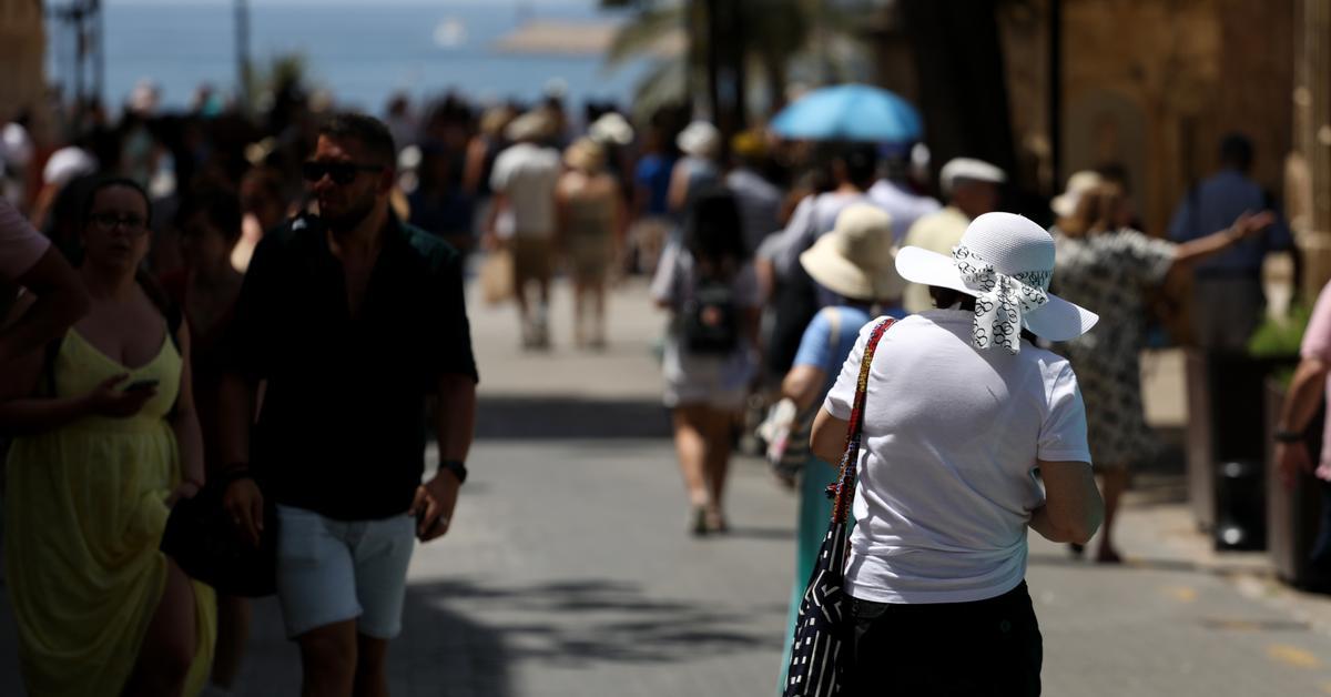 The Balearics will not rest from the heat: a summer of tropical nights ...