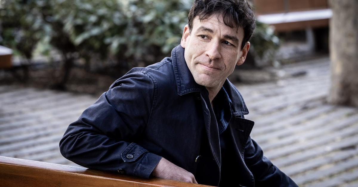 Kidnapped footballers, violent neo-Nazis and an eccentric detective