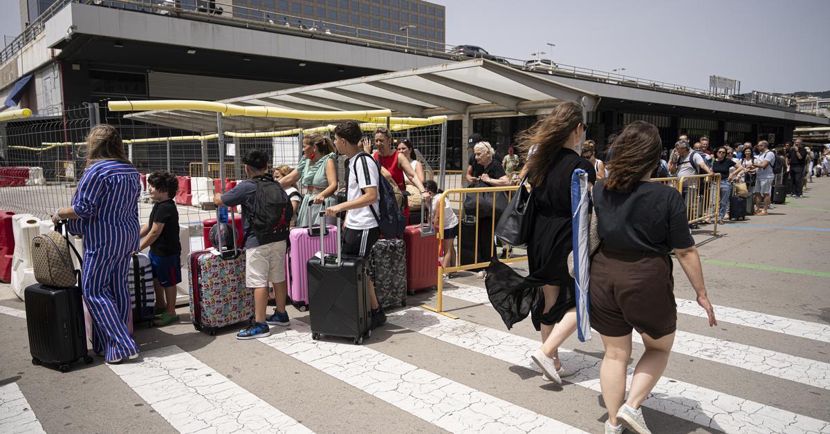 Tourists and coaches: the sector lashes out at Collboni for limiting ...