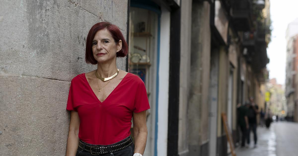 Entrevista a Anna Manso, escriptora: “A les famílies hi passen coses ...