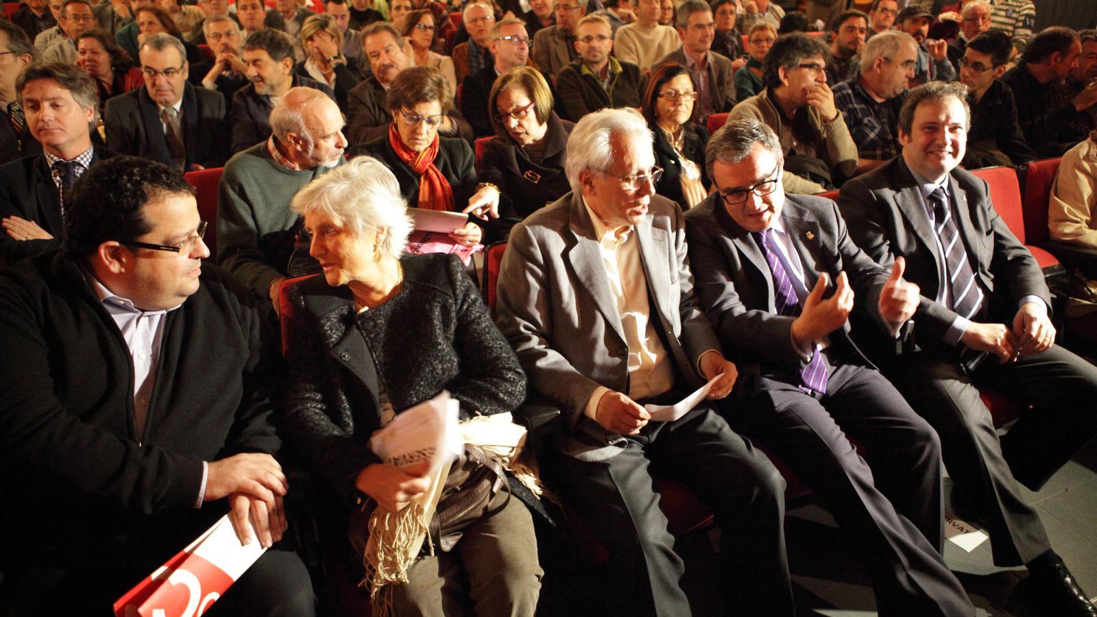 Elena rebutja "evangelitzar" el PSOE