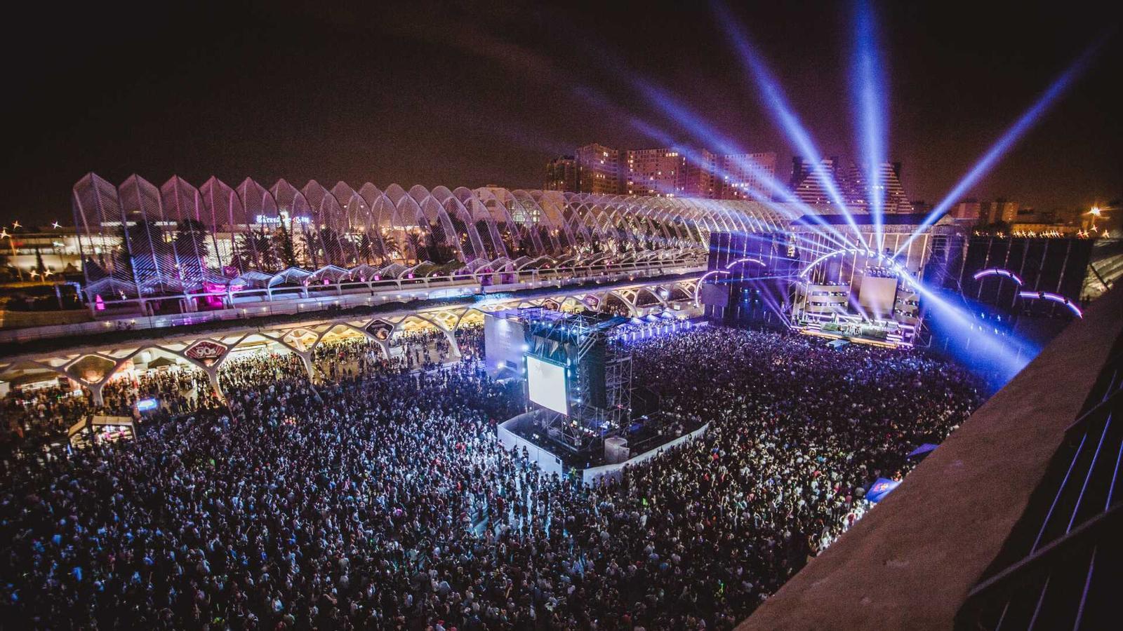 They cancel the second day of the Arts Festival for non-compliance with ...