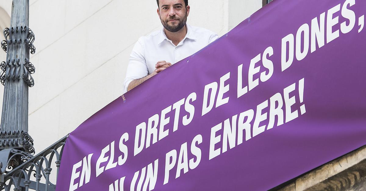 Àlex Pastor: “Sabater ha governat més a l’estil Merkel que d’esquerres”