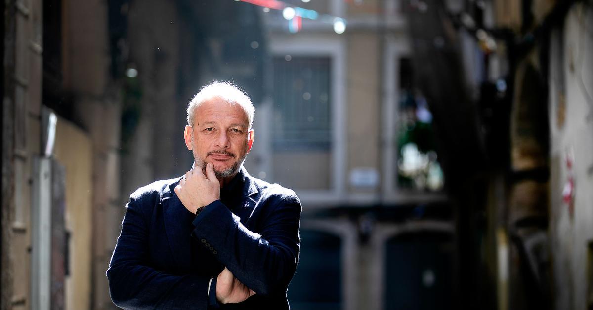 Eric Hauck: "Nowhere do they teach you how to repatriate a friend and ...