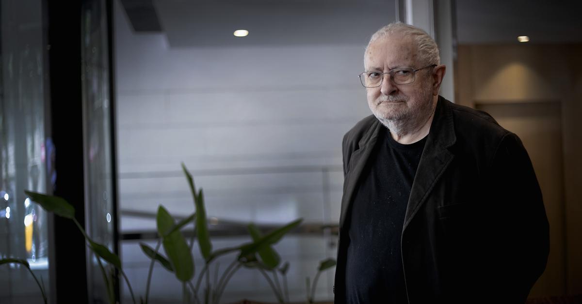 Terry Eagleton: "Karl Marx once went bar hopping and ended up perched ...