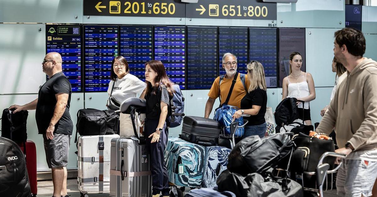 El aeropuerto de El Prat seguirá creciendo este invierno, camino de un ...