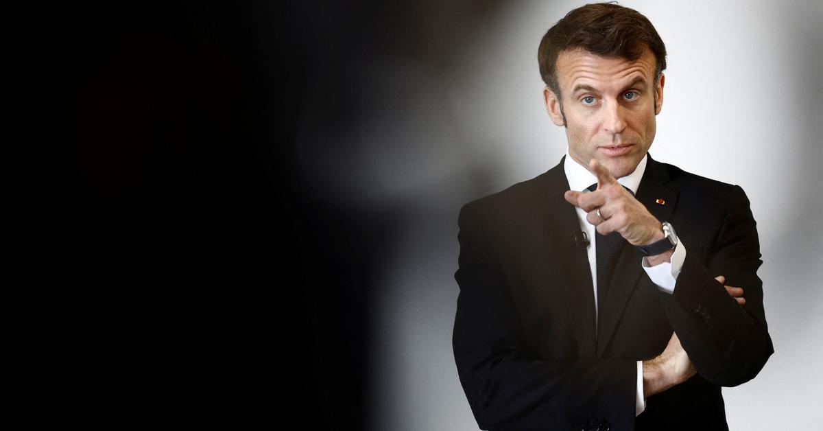 El polémico plan de Macron para la escuela pública: cantar la ...