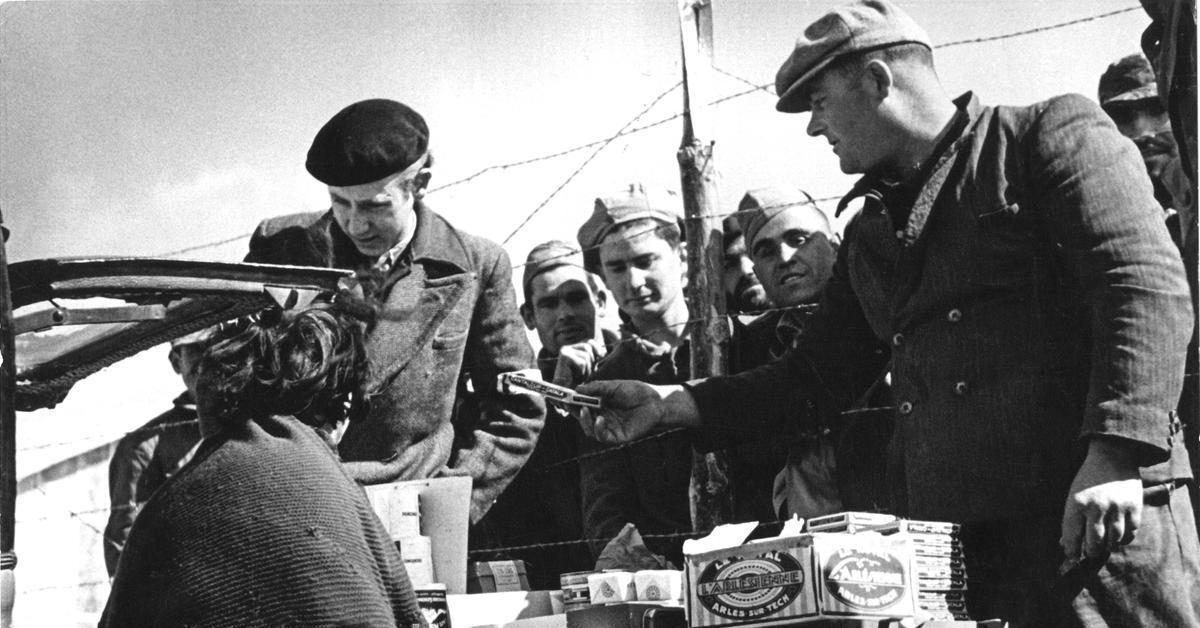 Robert Capa, exposició Memorial Democràtic sobre fotos als camps d ...