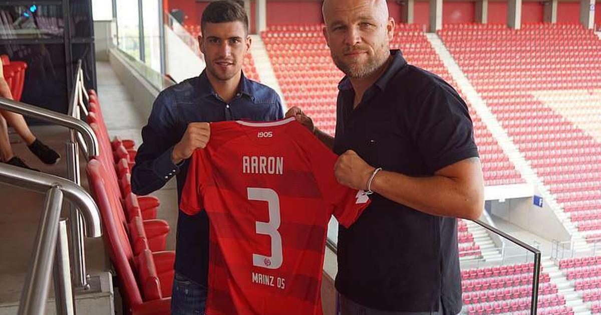 Aarón Martín certifica el seu traspàs al Mainz