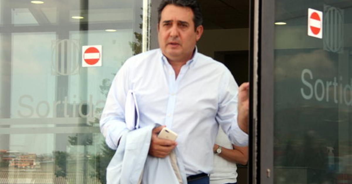 Manuel Bustos accepta vuit mesos de presó per tràfic d'influències i ...