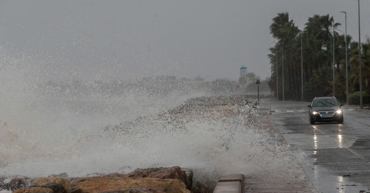 Hurricane Gabrielle will hit the Iberian Peninsula as a storm: Will it ...